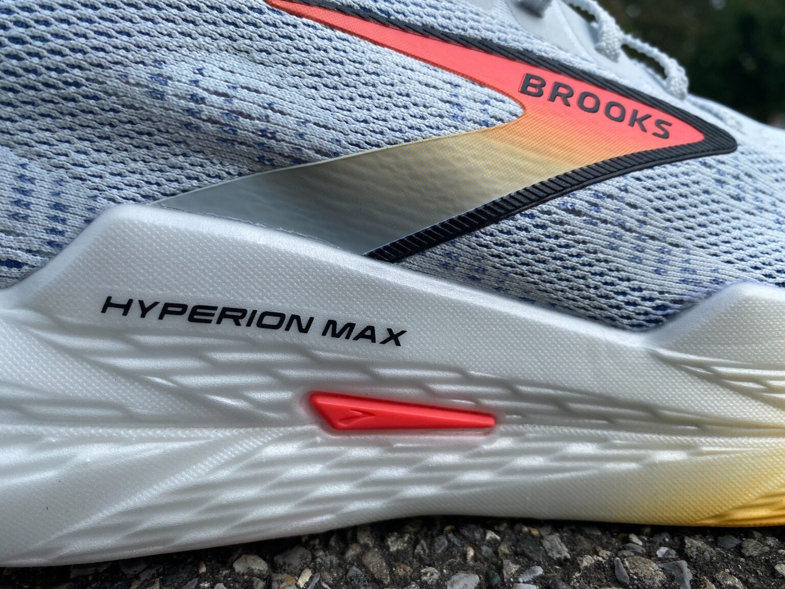 L'evoluzione (e la doppia recensione) di Brooks Hyperion Max 2 - The ...