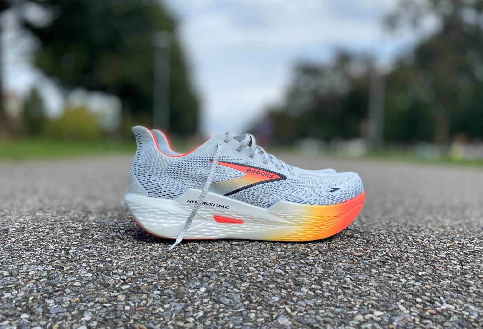 L'evoluzione (e la doppia recensione) di Brooks Hyperion Max 2 - The ...