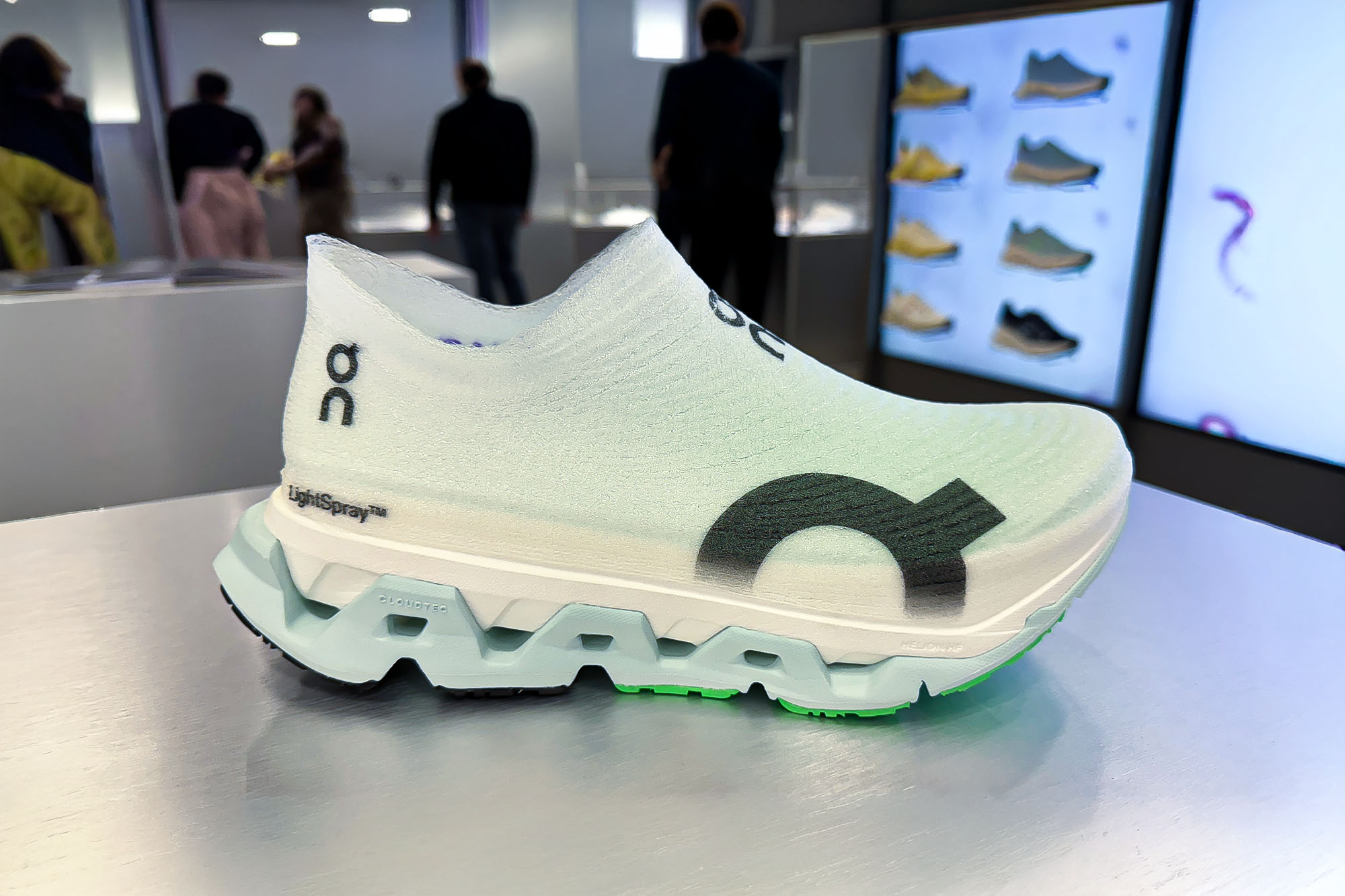 On Cloudmonster 3 Hyper Scarpe The Running Club On Cloudmonster 3 Hyper Scarpe The Running Club
